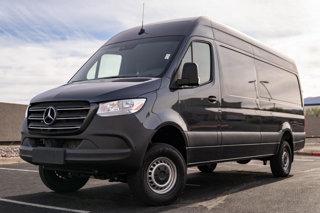 Rent a 12 & 15 Passenger Van Tucson Az